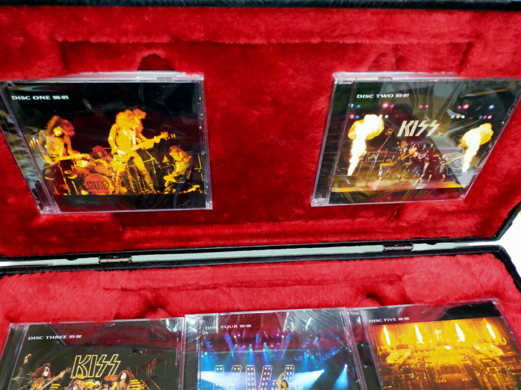 KISS The Definitive Collection Box Set – Guitar case edition ...
